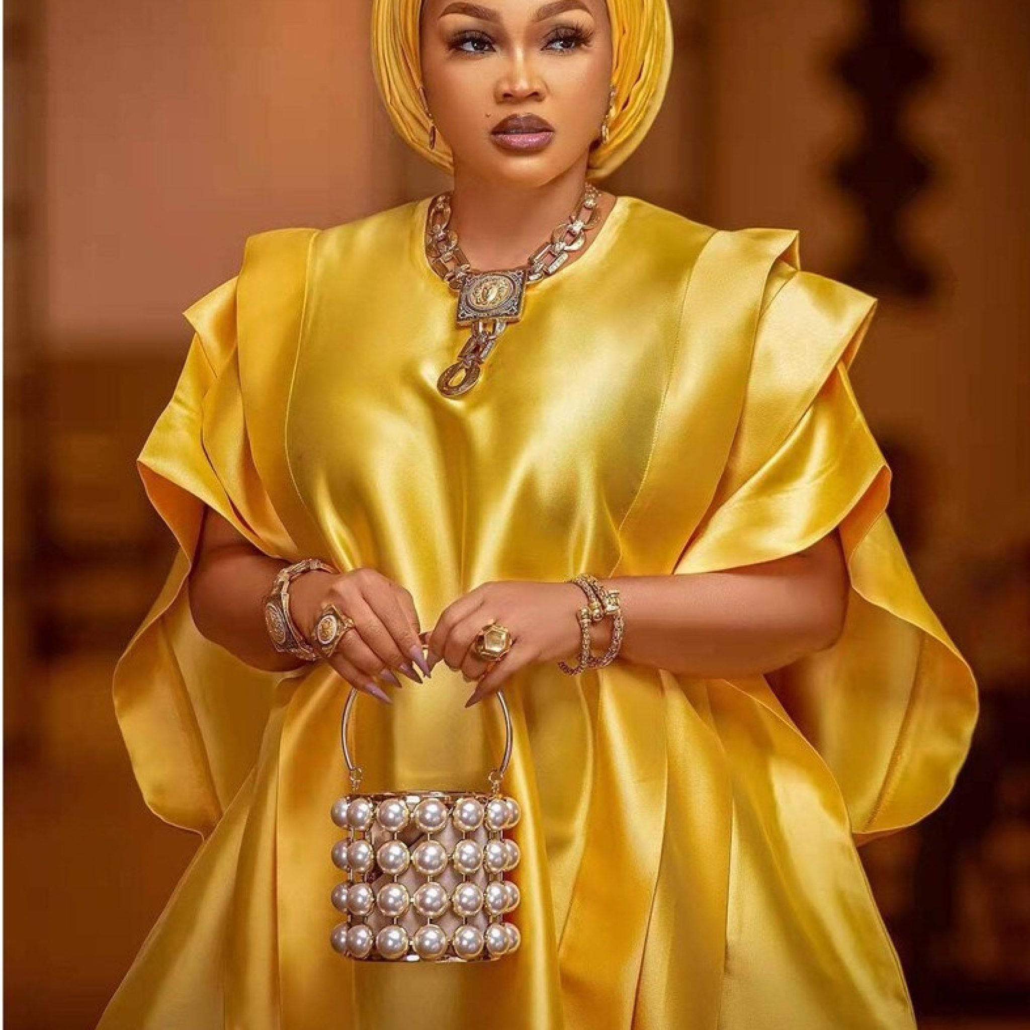 Le boubou: Un symbole de statut et d’identité culturelle – VoixVoie de ...