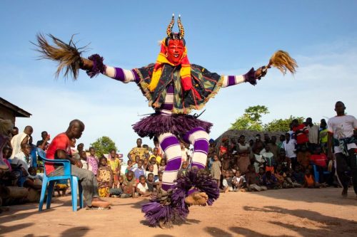Le Zaouli: L’identité culturel du peuple Gouro – VoixVoie de Femme